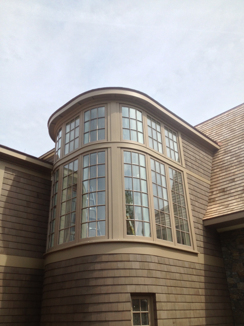 How Curved Glass is Used for Residential Windows - Bent Glass Design, Inc